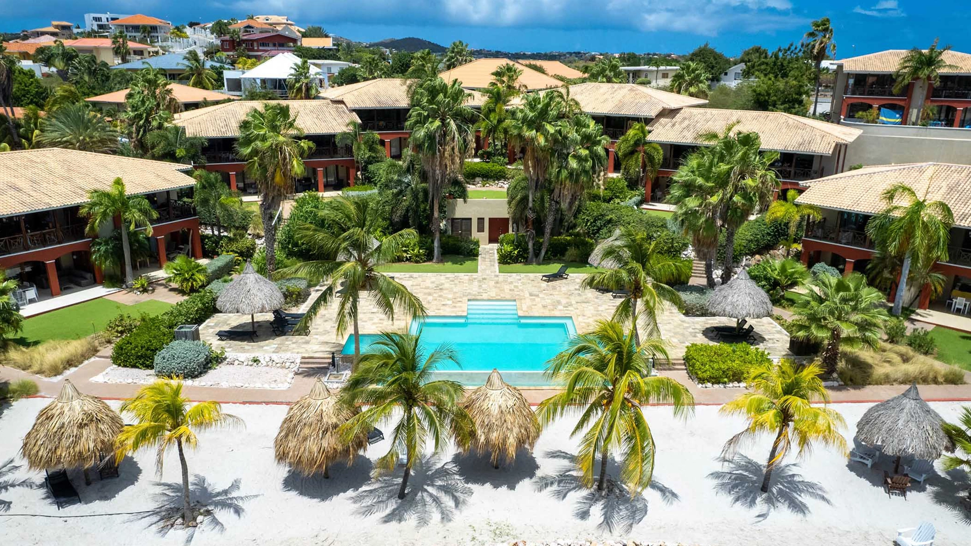 Branding, website development and online marketing for Coral & Coco - PRGV Concept & Design